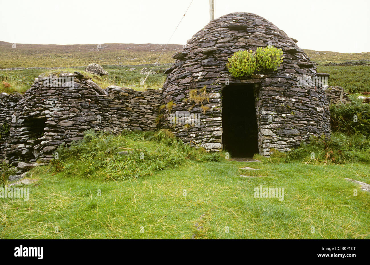 Beehive Huts, County Kerry, Ireland Stock Photo - Alamy