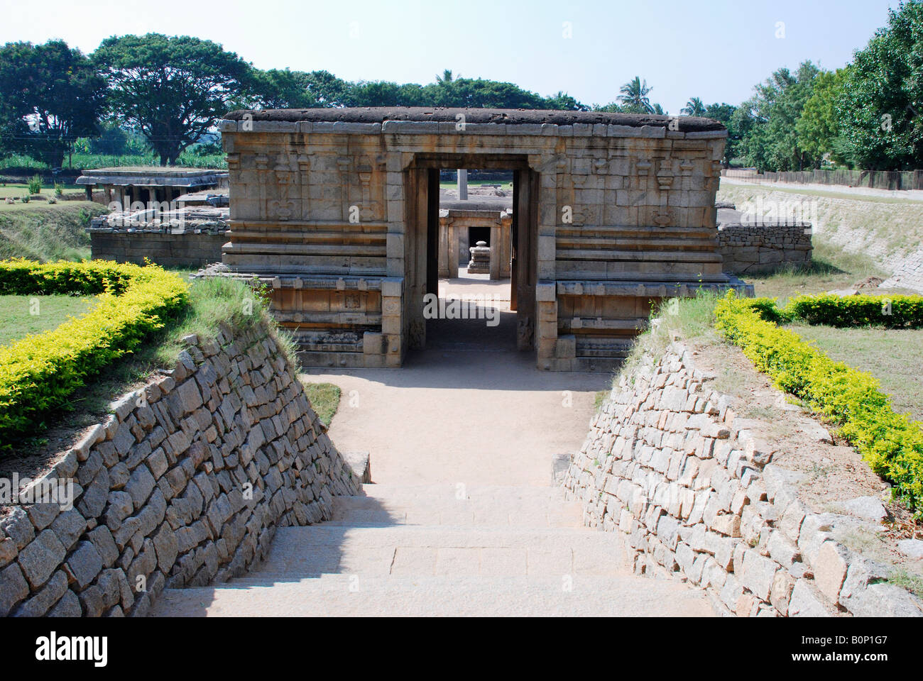 Underground temples hi-res stock photography and images - Alamy