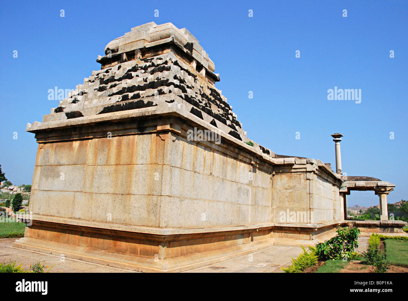 Pattabhiram Temple, Kamlapur, Karnataka, India Stock Photo - Alamy