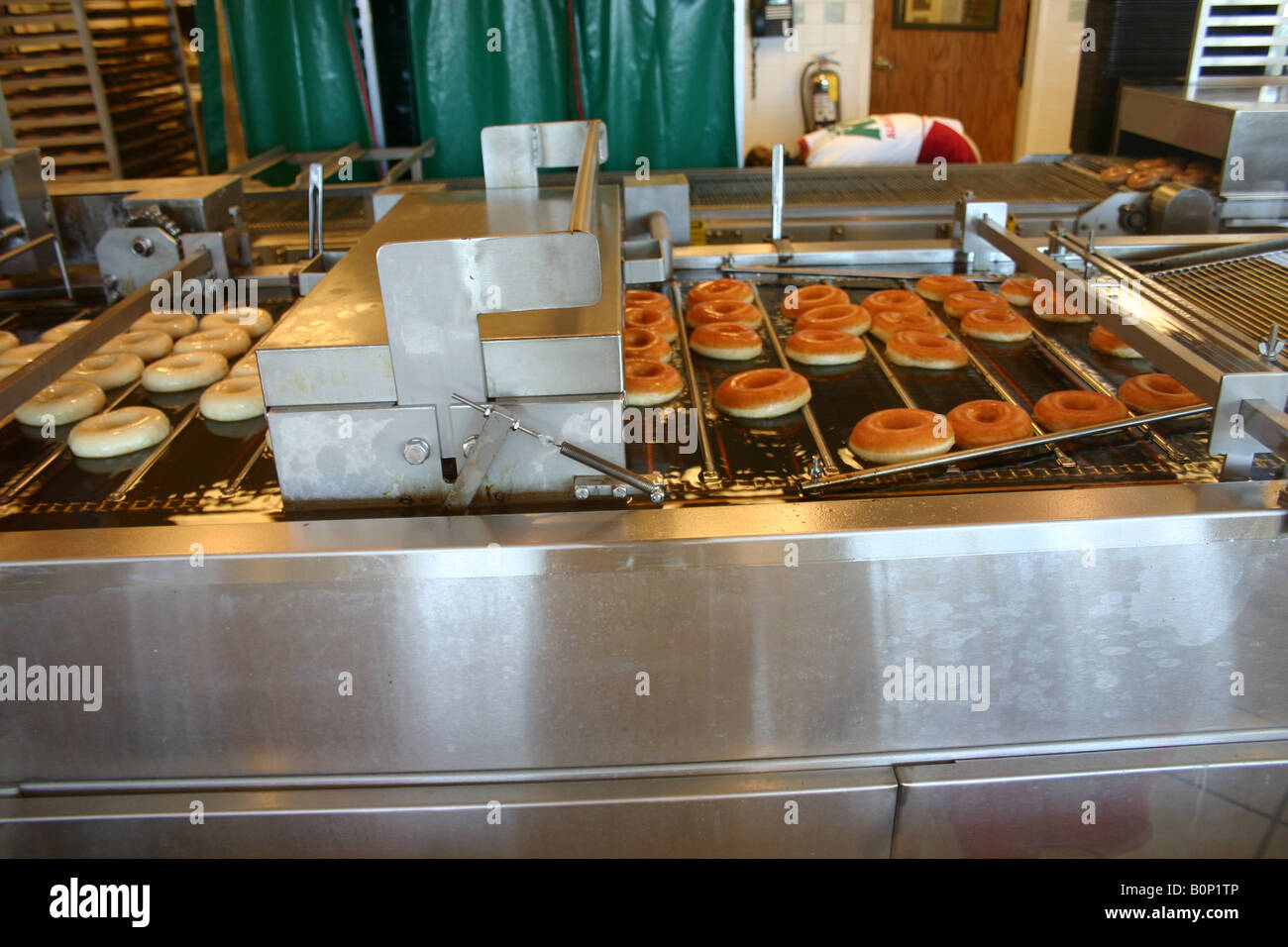 Donut factory hi-res stock photography and images - Alamy