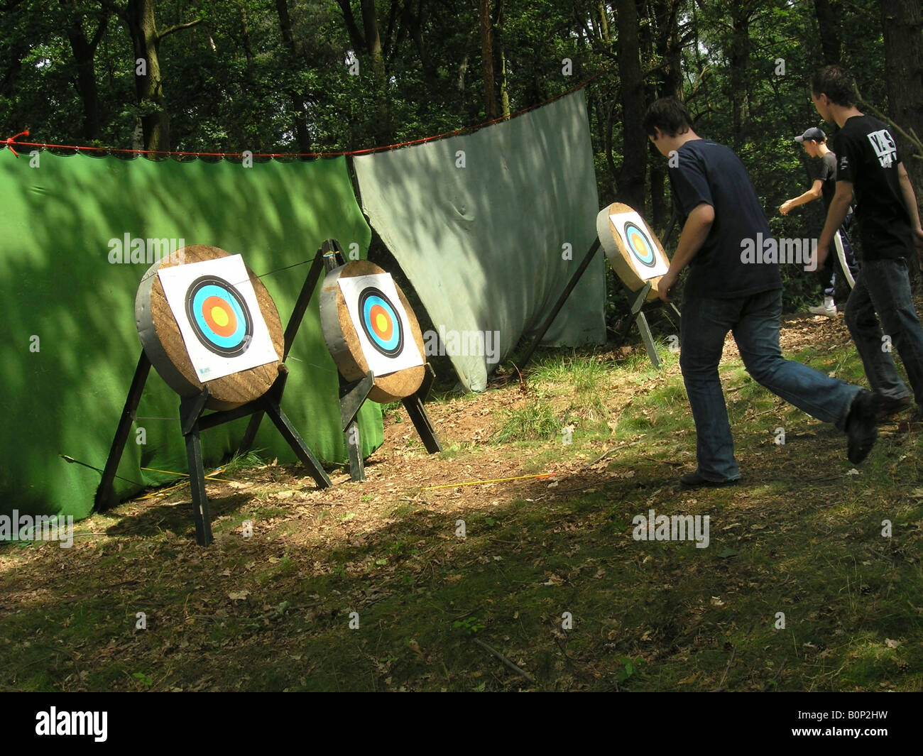 target for bow and arrow Stock Photo - Alamy