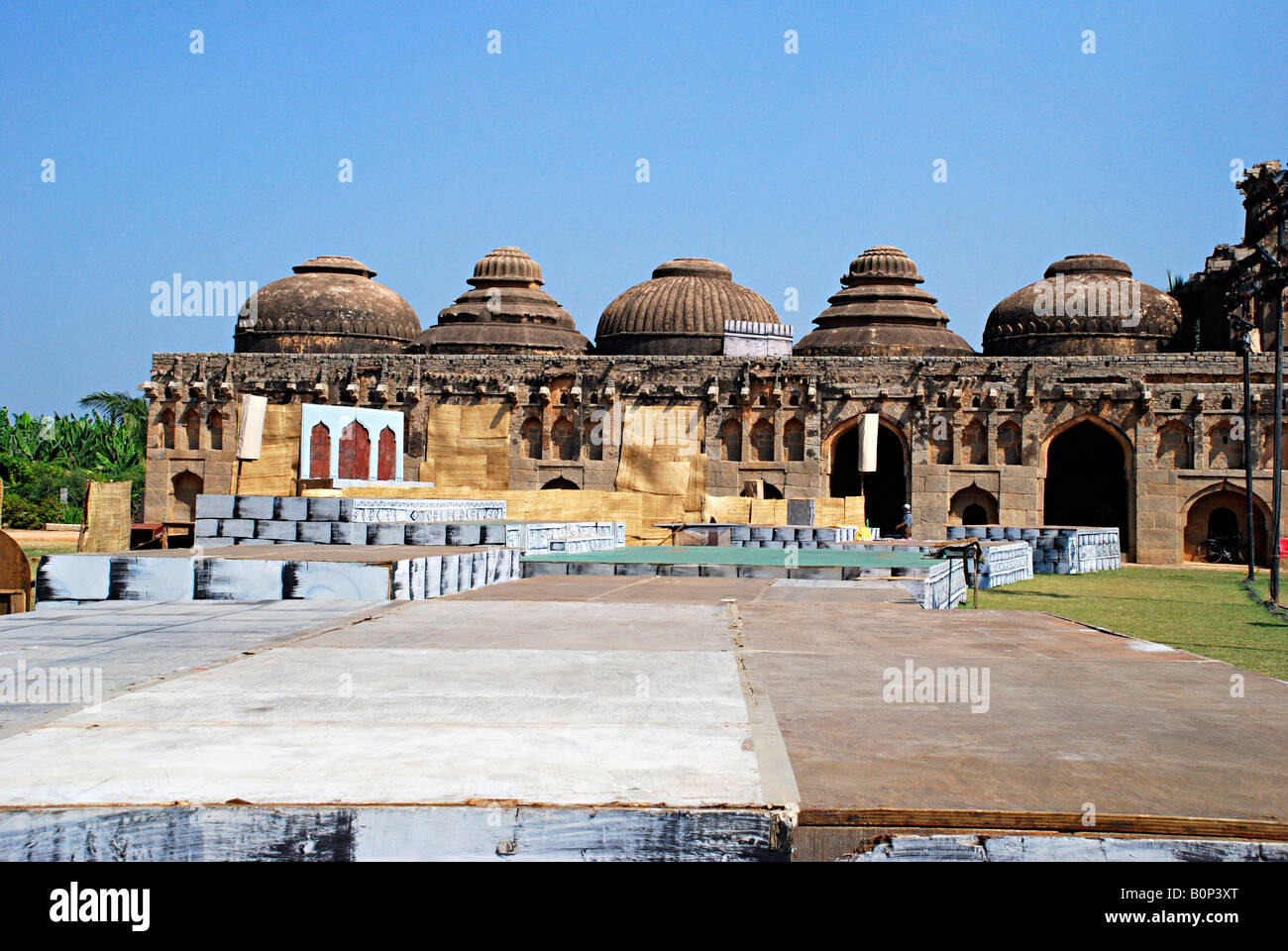 Elephant dome hi-res stock photography and images - Alamy