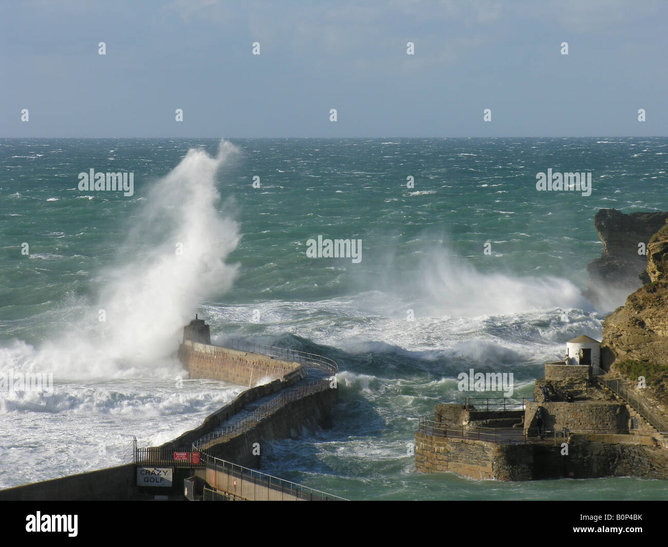 Storm watching cornwall hi-res stock photography and images - Alamy