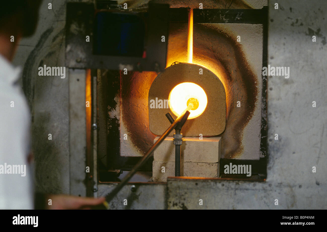 Waterford crystal factory hi-res stock photography and images - Alamy