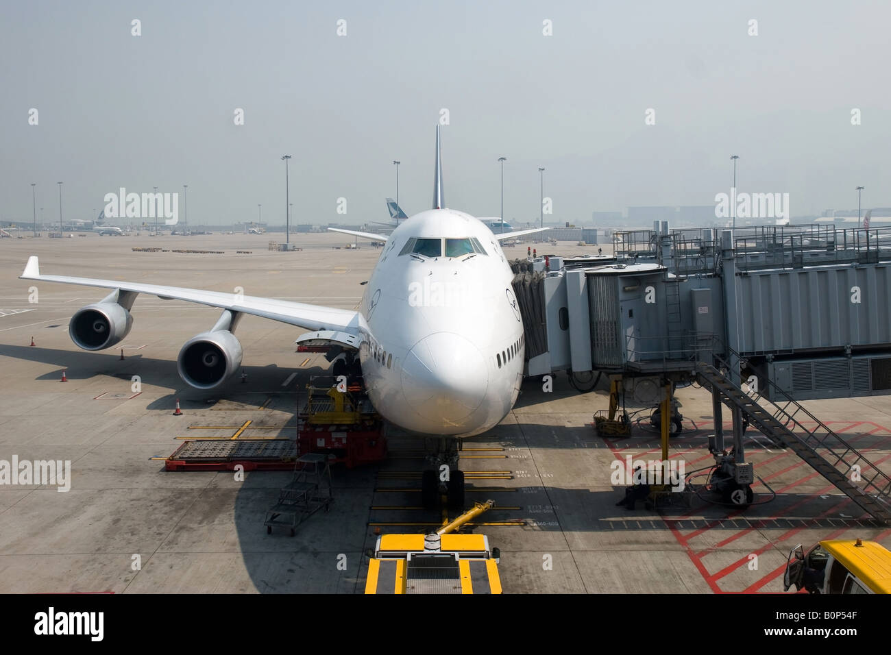 A Boeing 747 jet plane at the terminal gate Stock Photo - Alamy