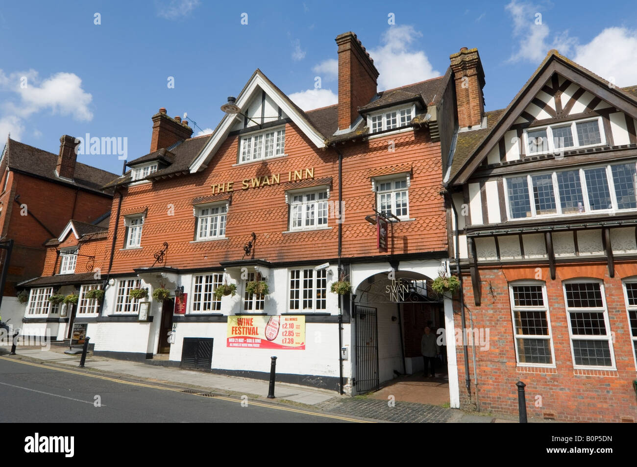 The Swan Inn Haslemere Surrey UK Stock Photo - Alamy