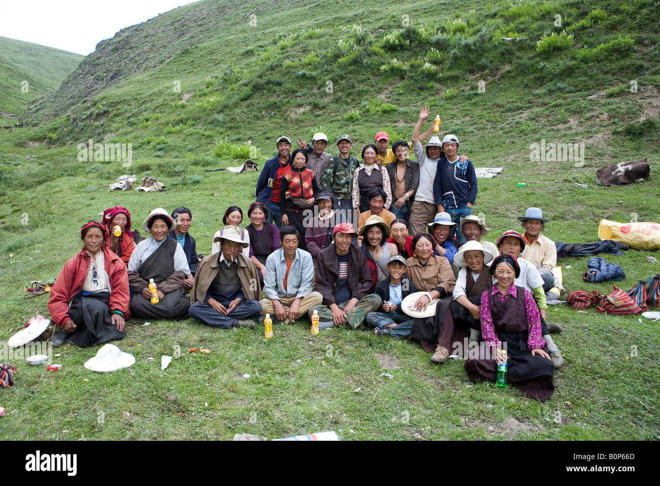 West tibetans hi-res stock photography and images - Alamy