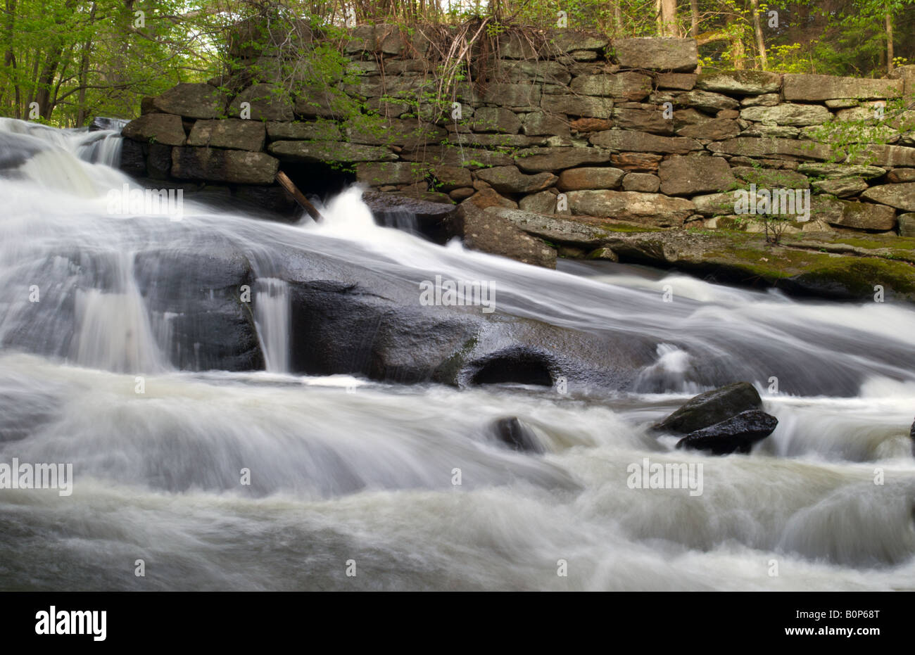 Slow shutter speed water hi-res stock photography and images - Alamy