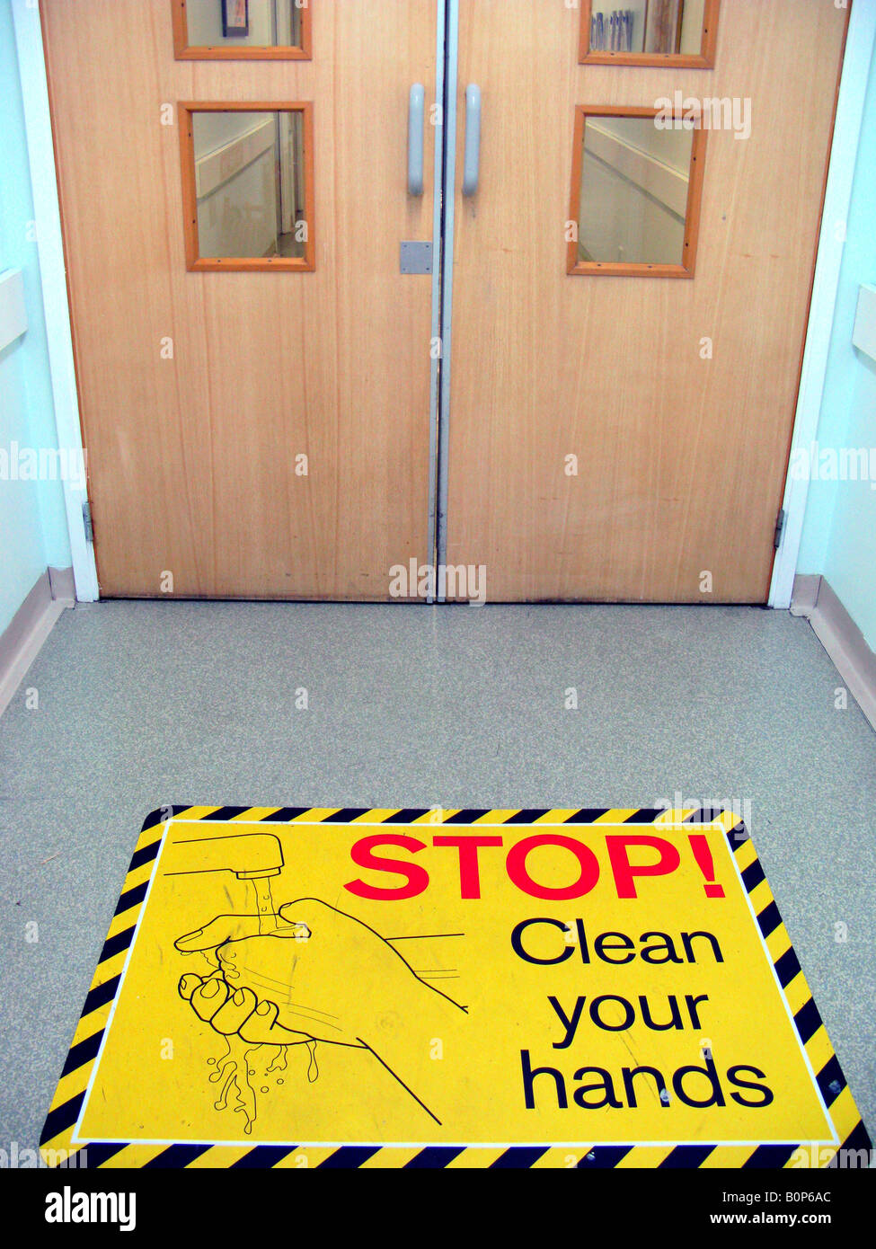 Hospital hand wash safety sign hi-res stock photography and images - Alamy