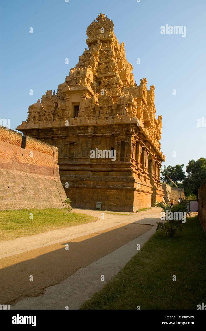 The Big temple in Thanjavur Brahadeeswara temple Stock Photo - Alamy