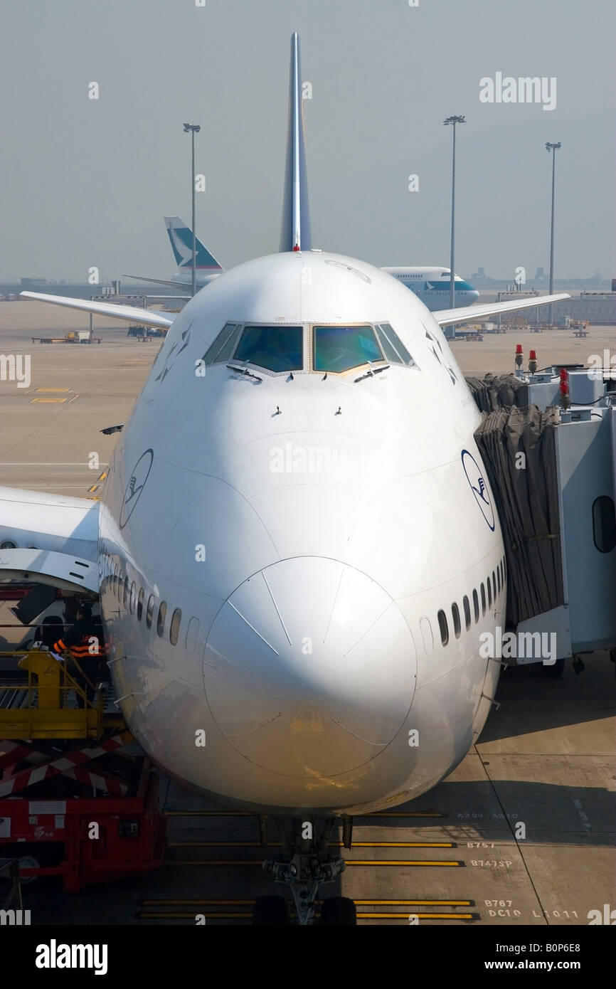 A Boeing 747 jet plane at the terminal gate Stock Photo - Alamy