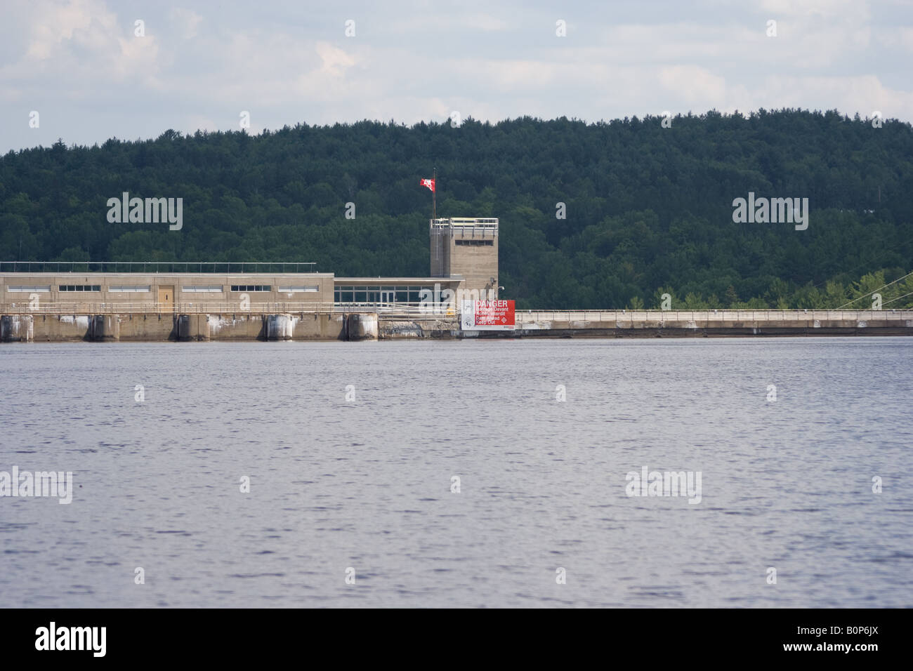 Hydro electric dam on the Ottawa River Stock Photo - Alamy