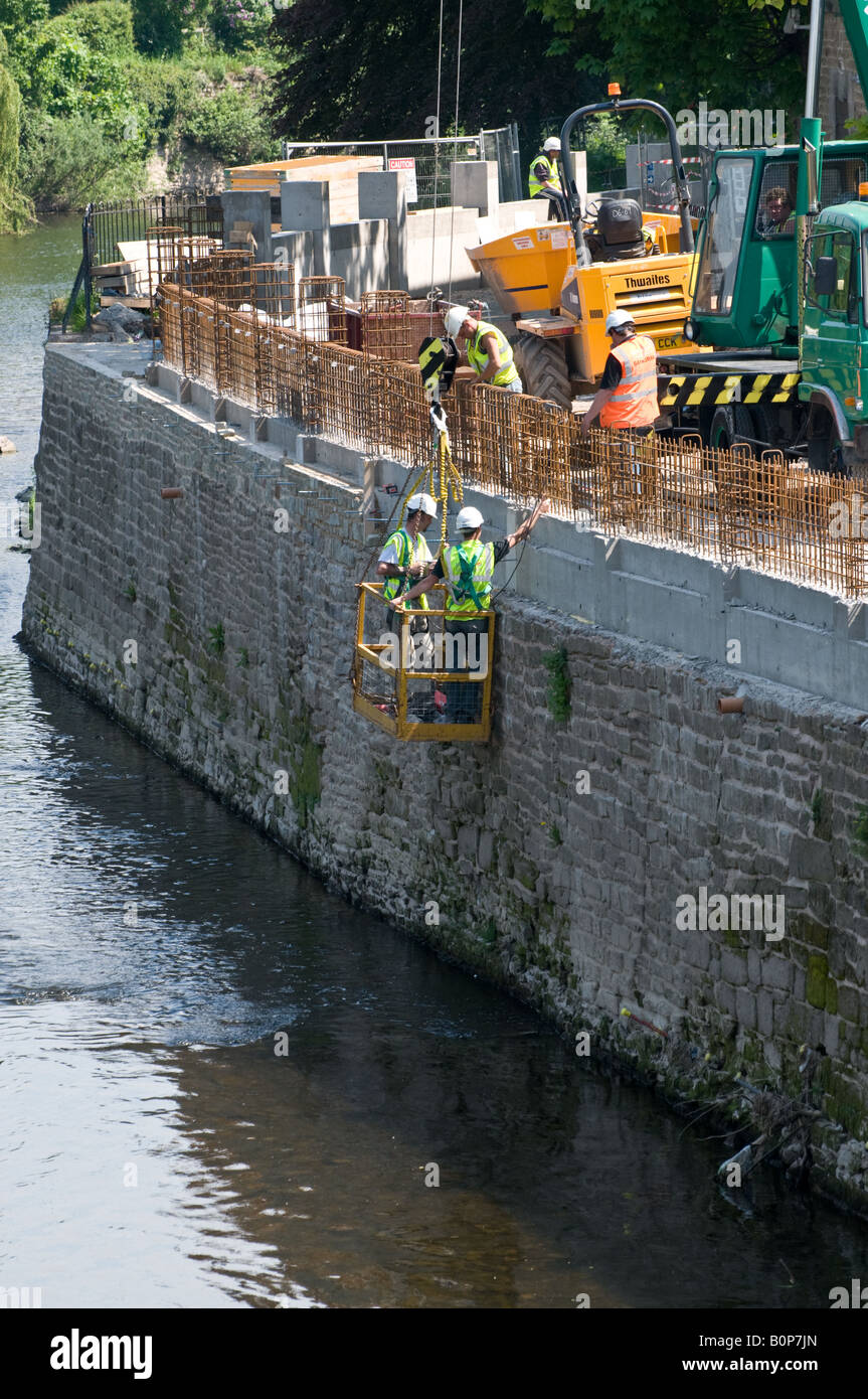 Flood defences concrete hi-res stock photography and images - Alamy