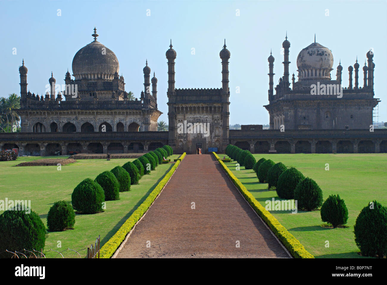 Ibrahim Rauza tomb and mosque of Ibrahim Adil Shah II (1580-1627), the ...