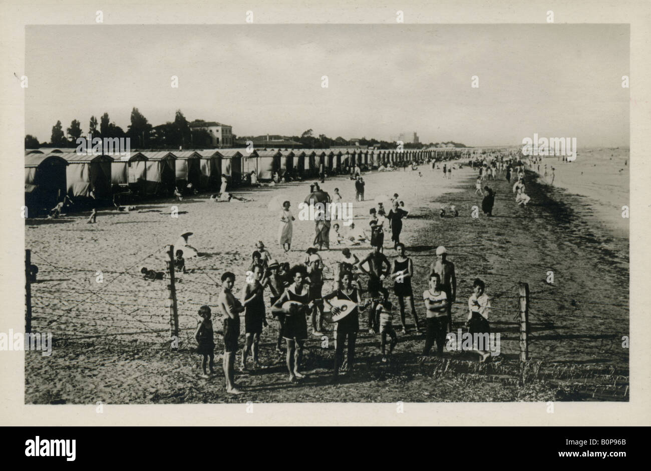 Crica 1920 hi-res stock photography and images - Alamy