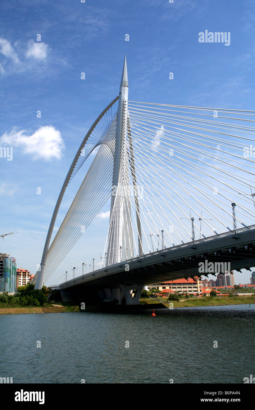 Infrastructure bridge putrajaya architecture hi-res stock photography ...