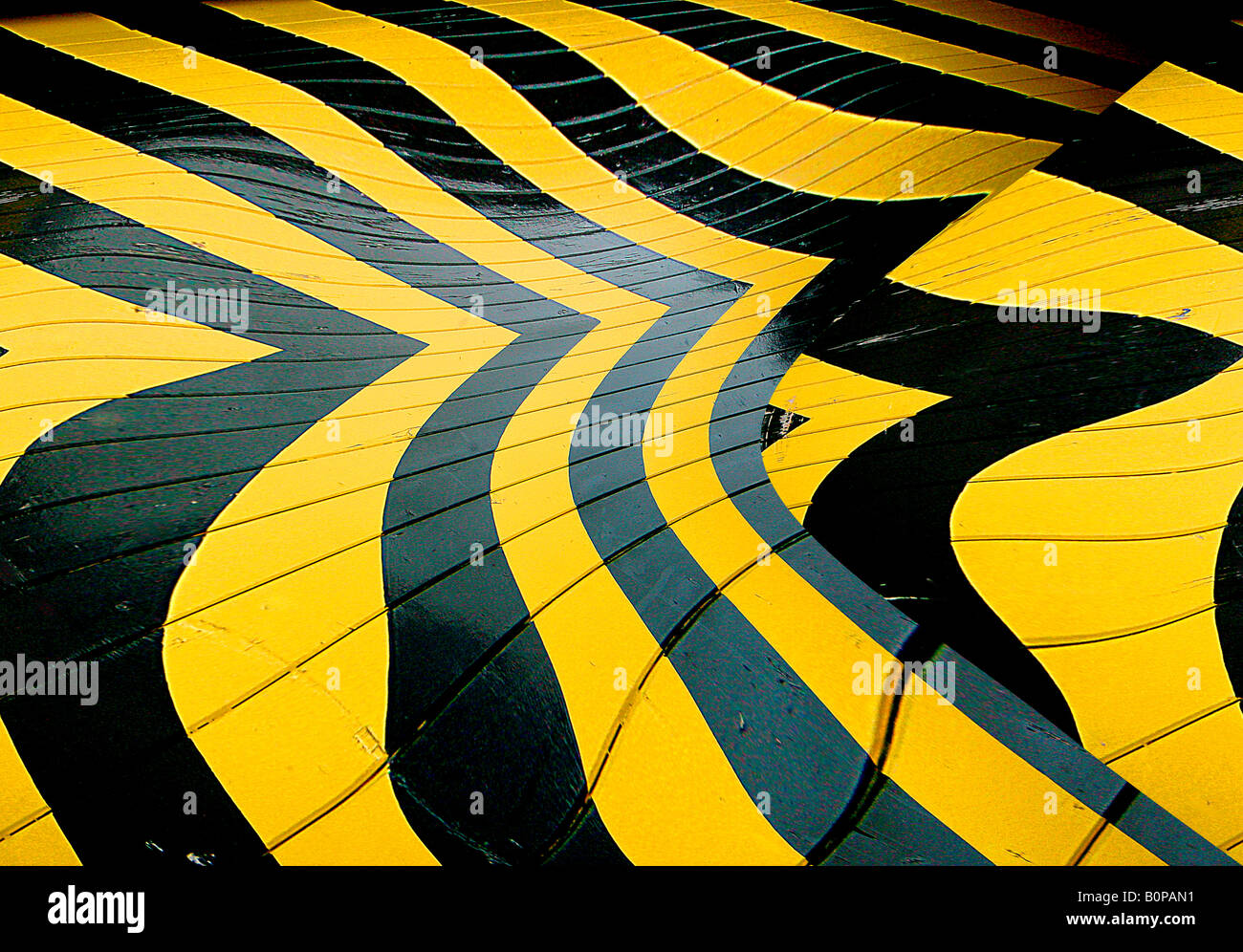Yellow chevrons hi-res stock photography and images - Alamy
