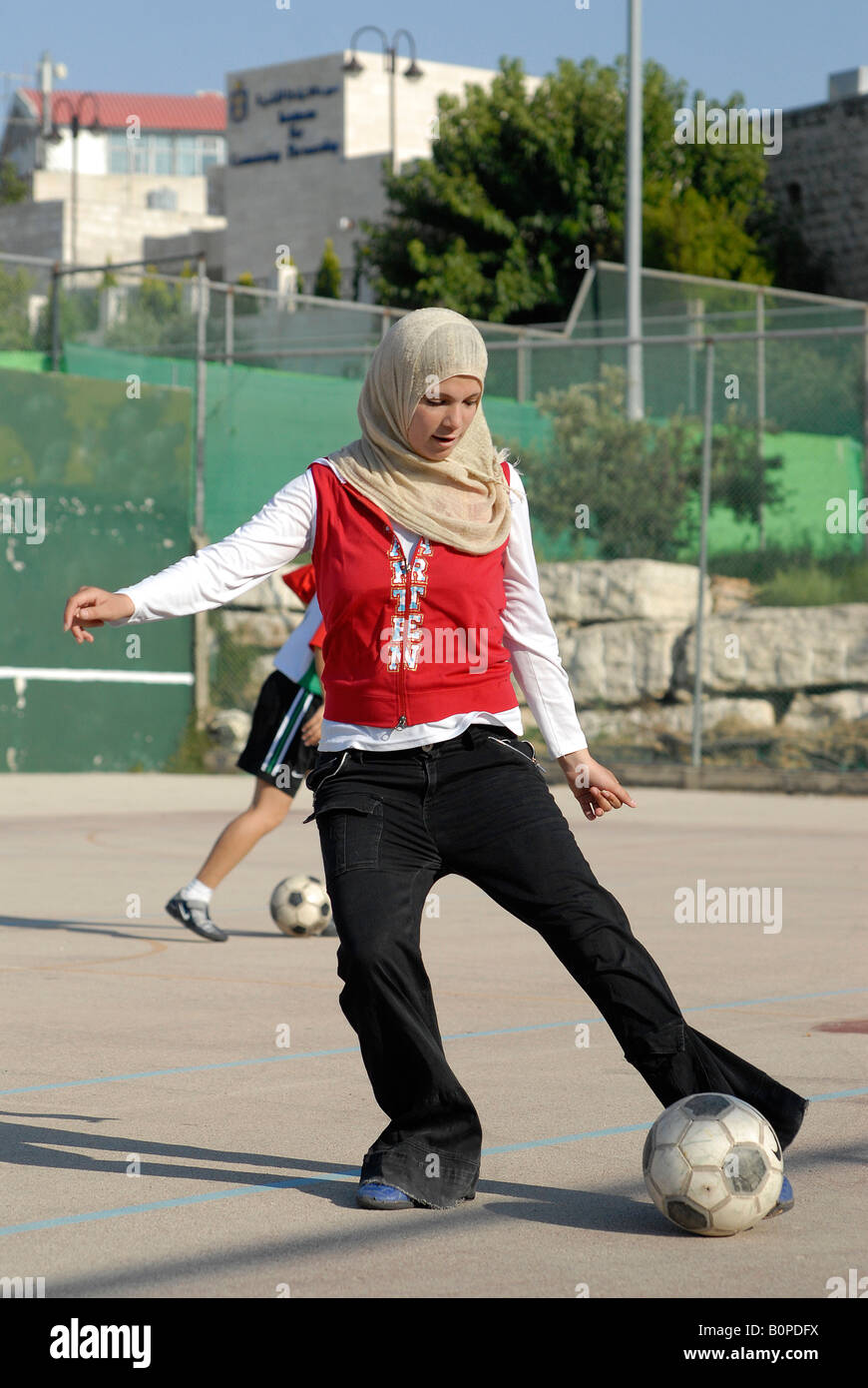 Palestine women football team hi-res stock photography and images - Alamy