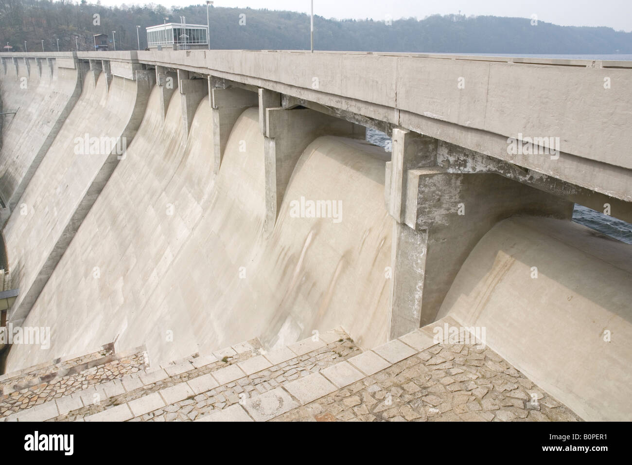 Block retaining walls hi-res stock photography and images - Alamy