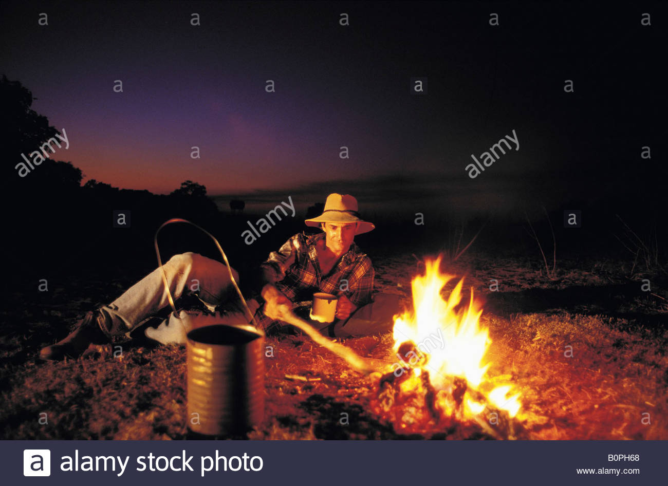 Campfire Outback Australia Stock Photos & Campfire Outback Australia ...