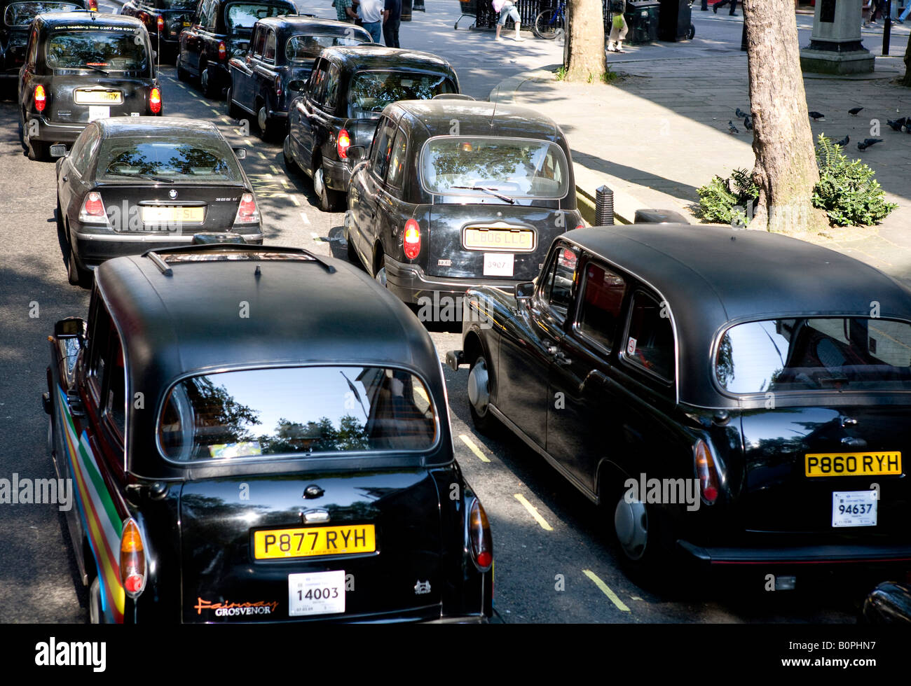 Overhead bus hi-res stock photography and images - Alamy