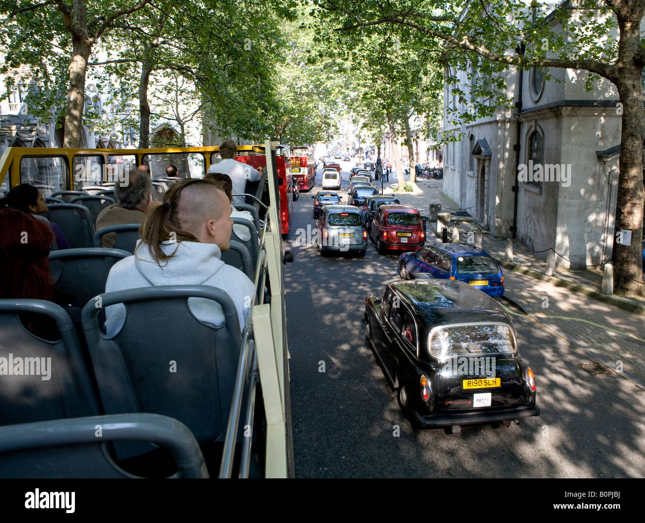 London open top bus view hi-res stock photography and images - Alamy