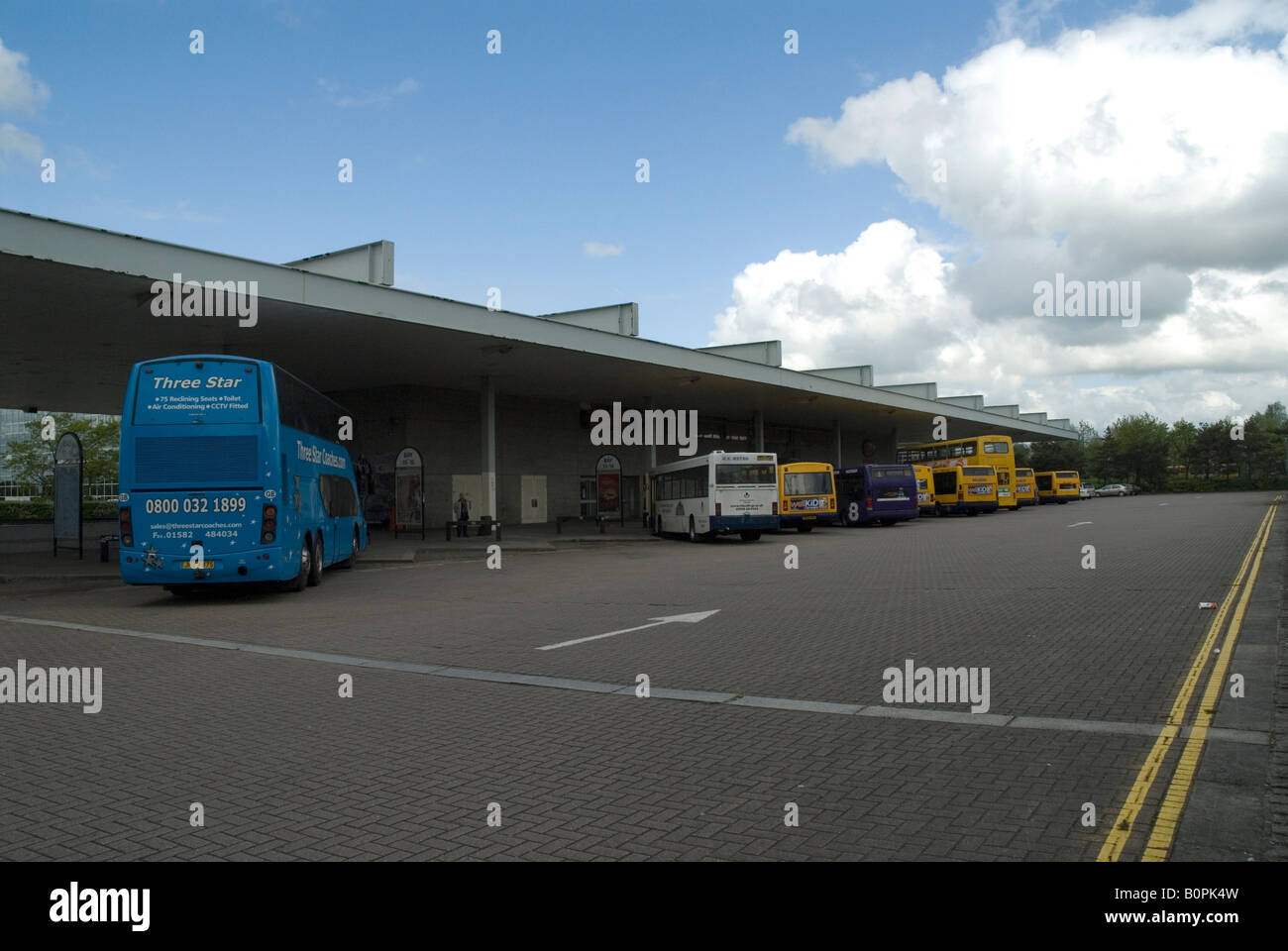 Milton Keynes Bus Station Stock Photo - Alamy