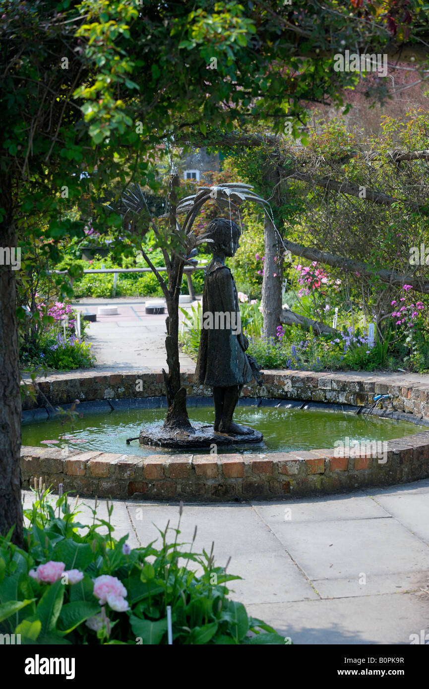 Water fountain in a formal garden Stock Photo - Alamy