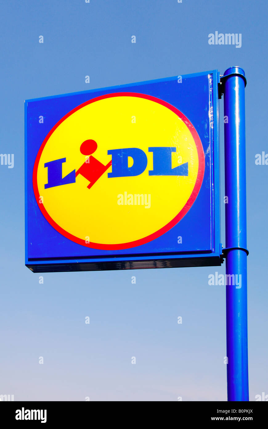 Lidl store hi-res stock photography and images - Alamy