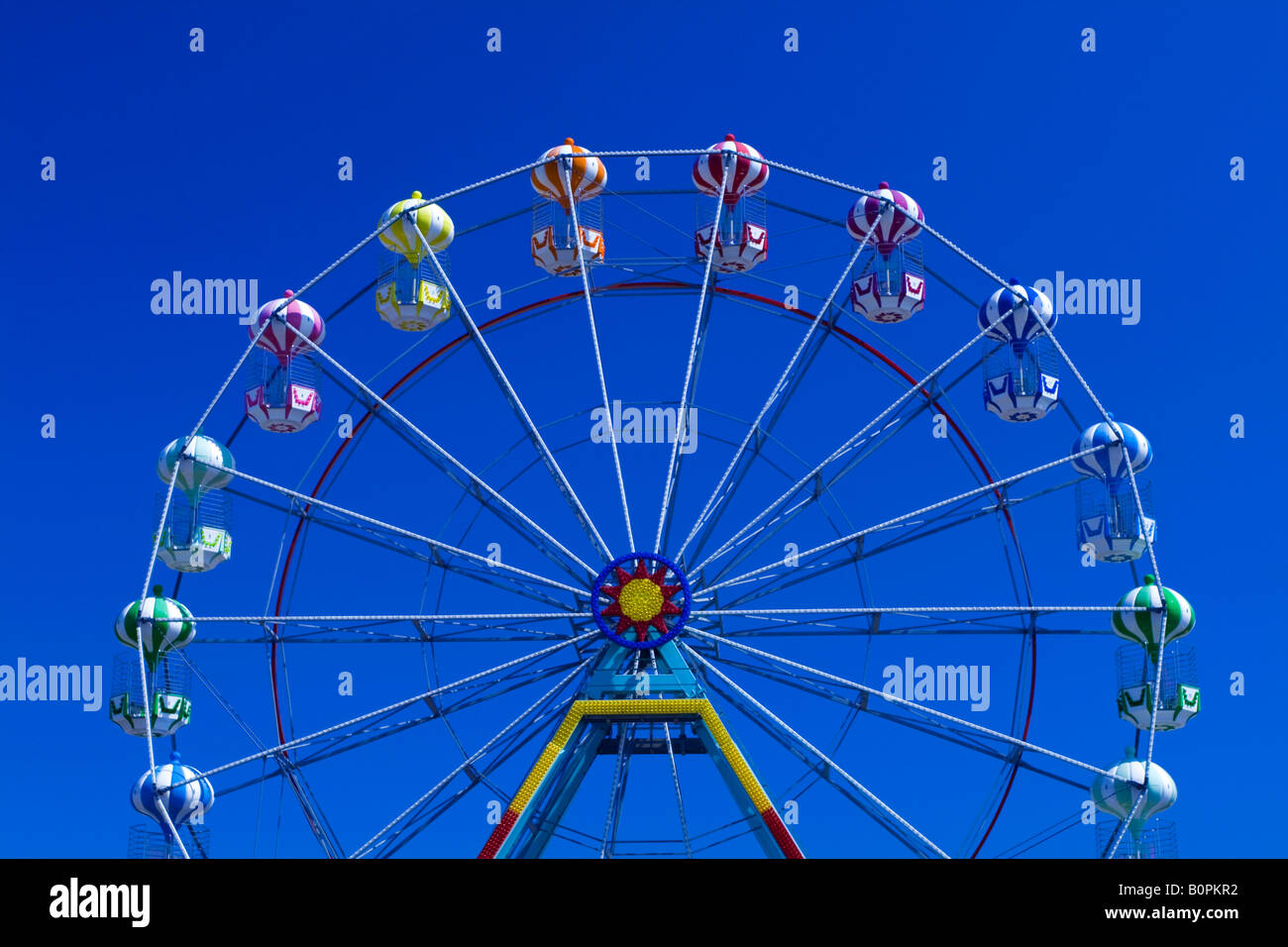 Big wheel fun fair hi-res stock photography and images - Alamy