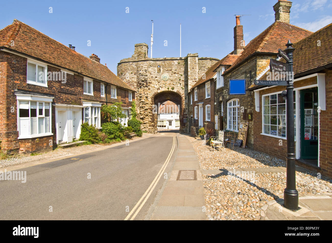 Cliff gate road hi-res stock photography and images - Alamy