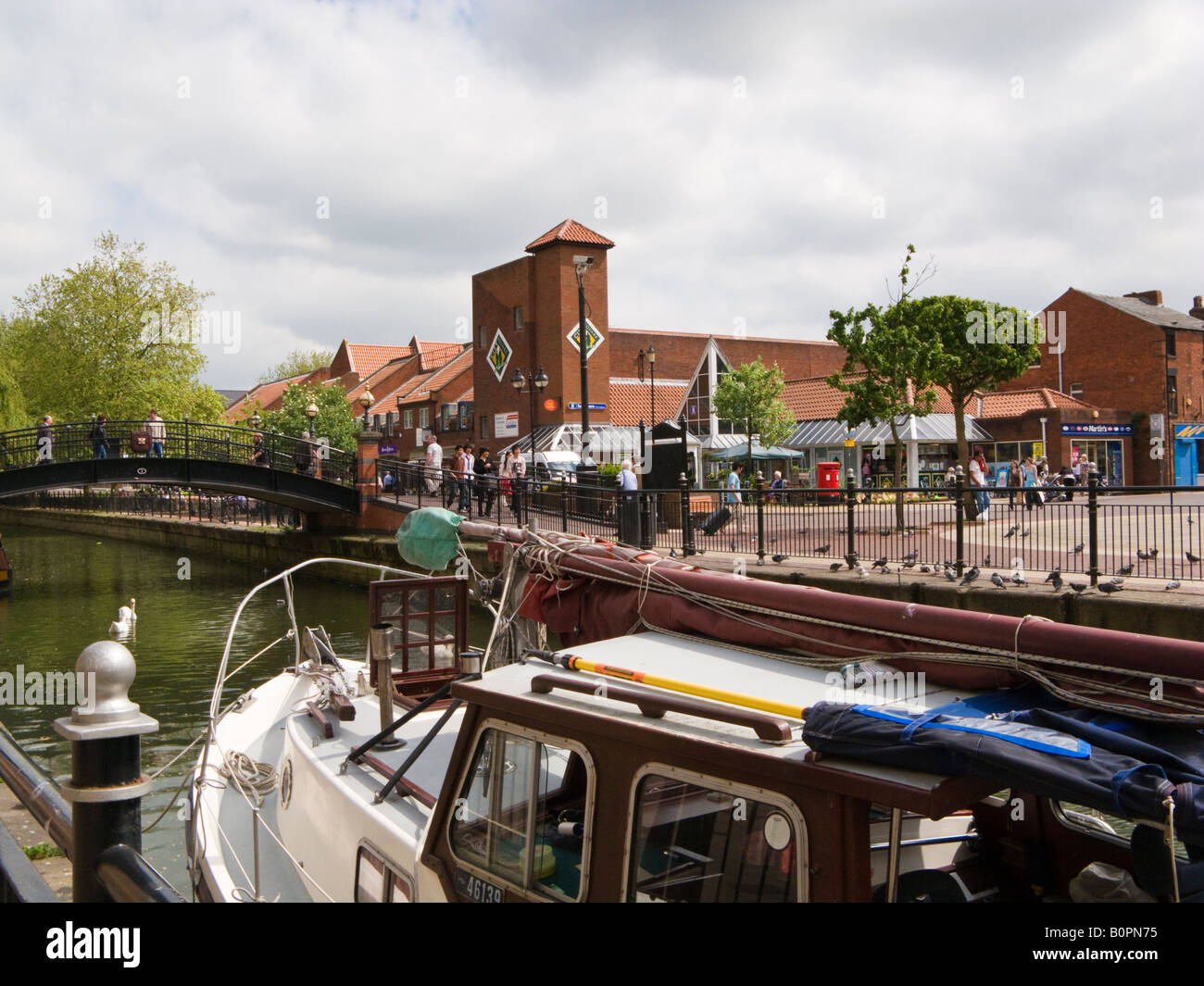 River witham lincoln england hi-res stock photography and images - Alamy