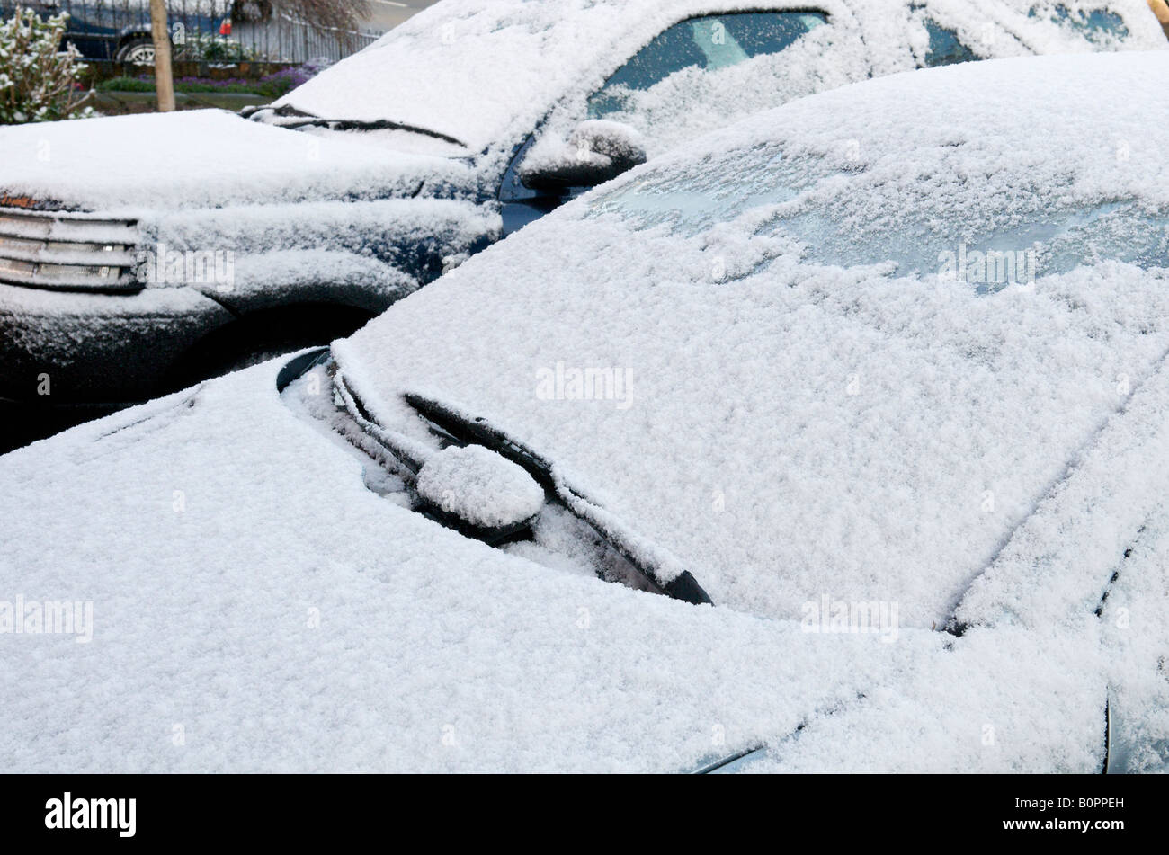 Car windscreens hi-res stock photography and images - Alamy