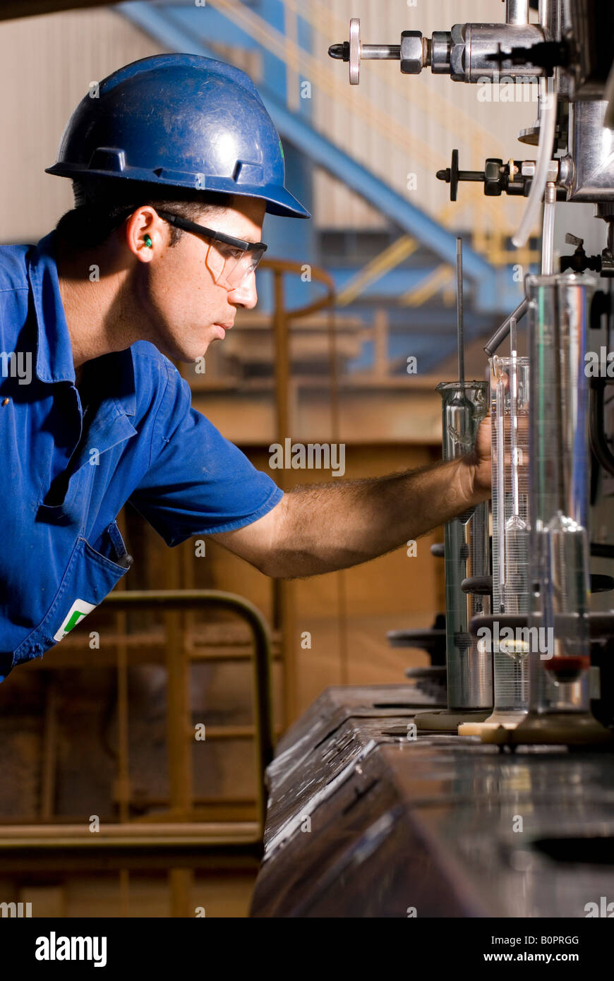 Sugar mill worker hi-res stock photography and images - Alamy