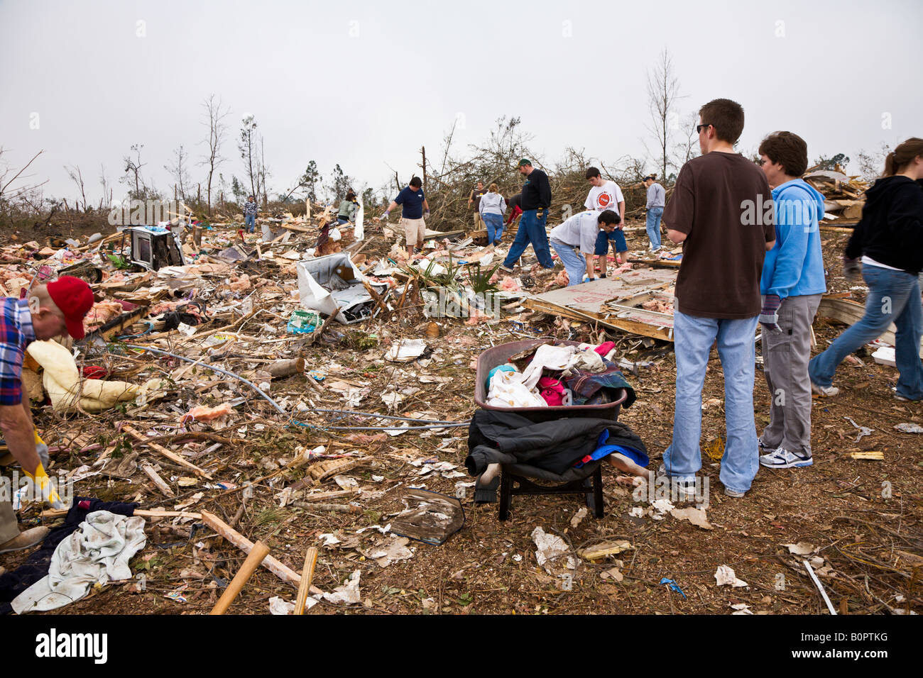 Disaster relief workers from various Florida churches clean up after ...