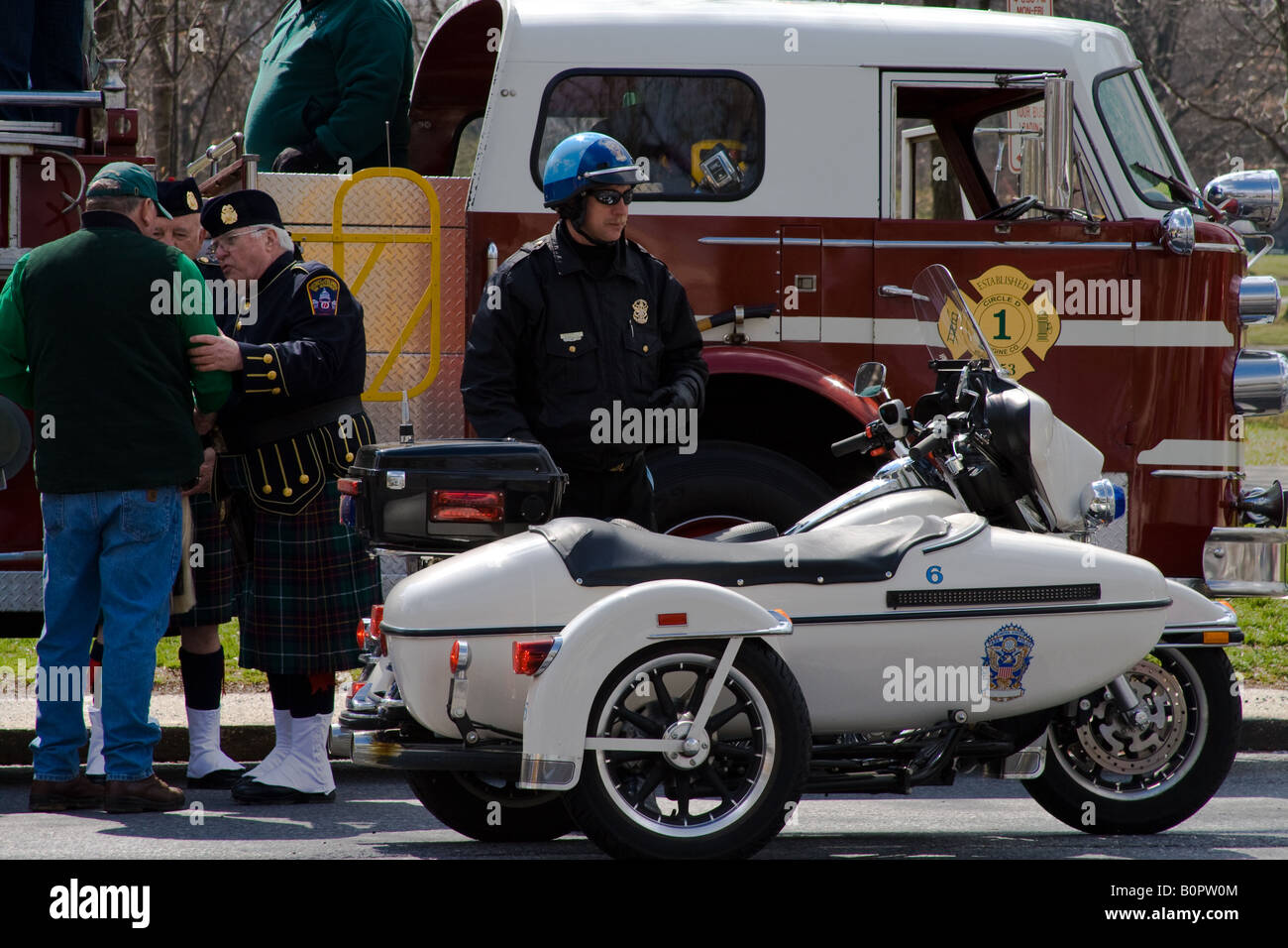 Policeman on motorcycle Stock Photo - Alamy