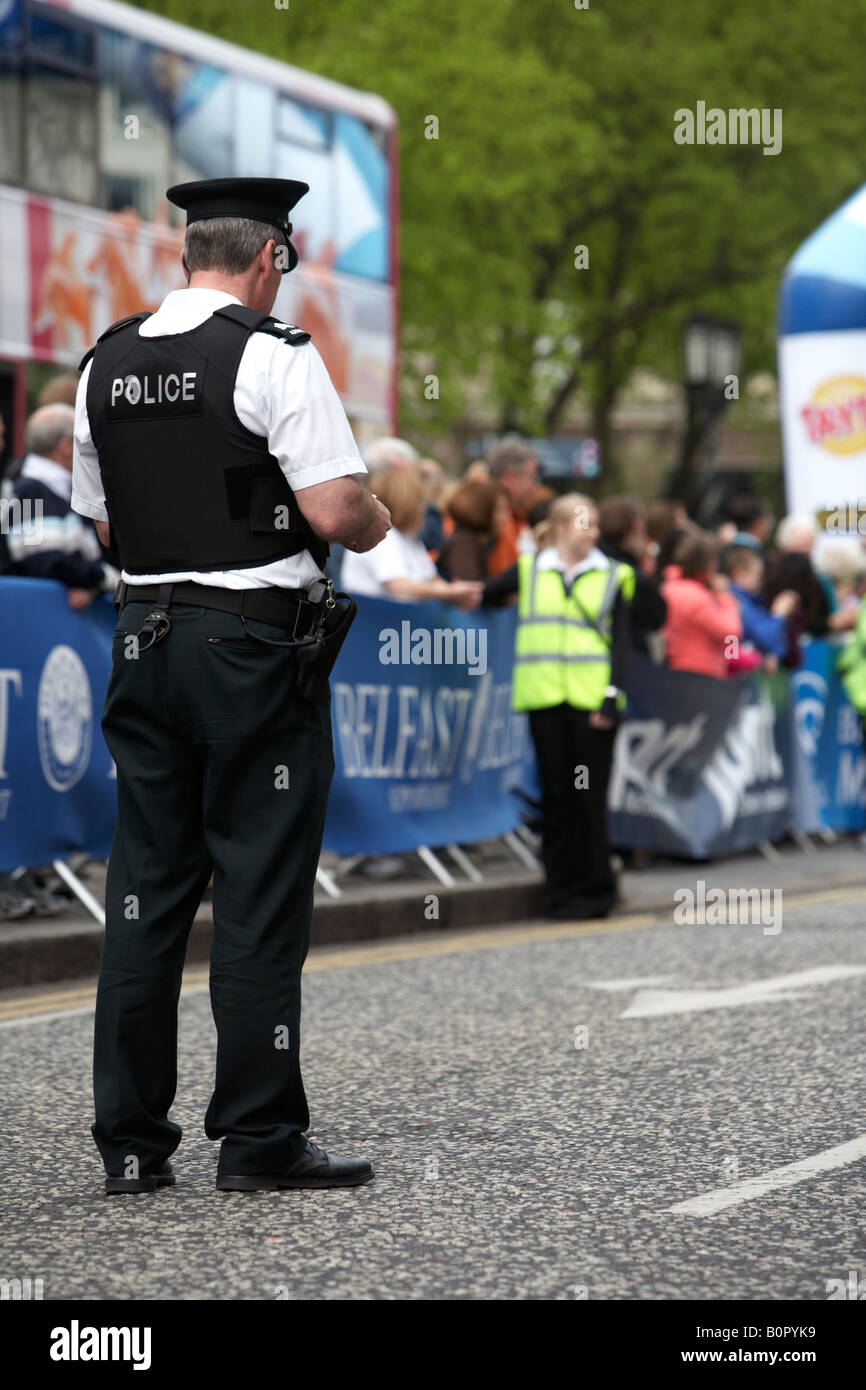 PSNI police service northern ireland officer on patrol during belfast ...