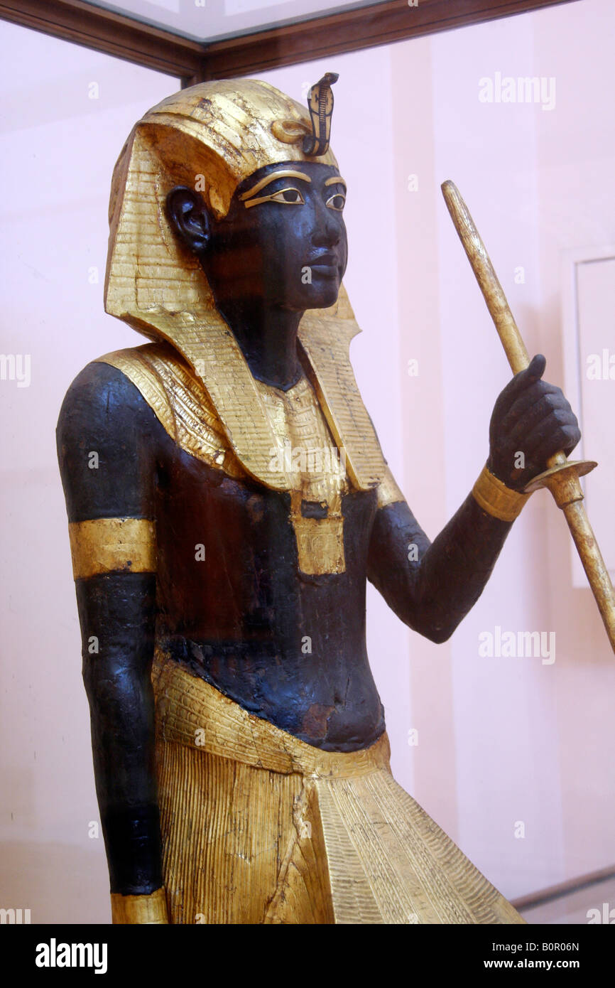Tutankhamun Statue High Resolution Stock Photography and Images - Alamy