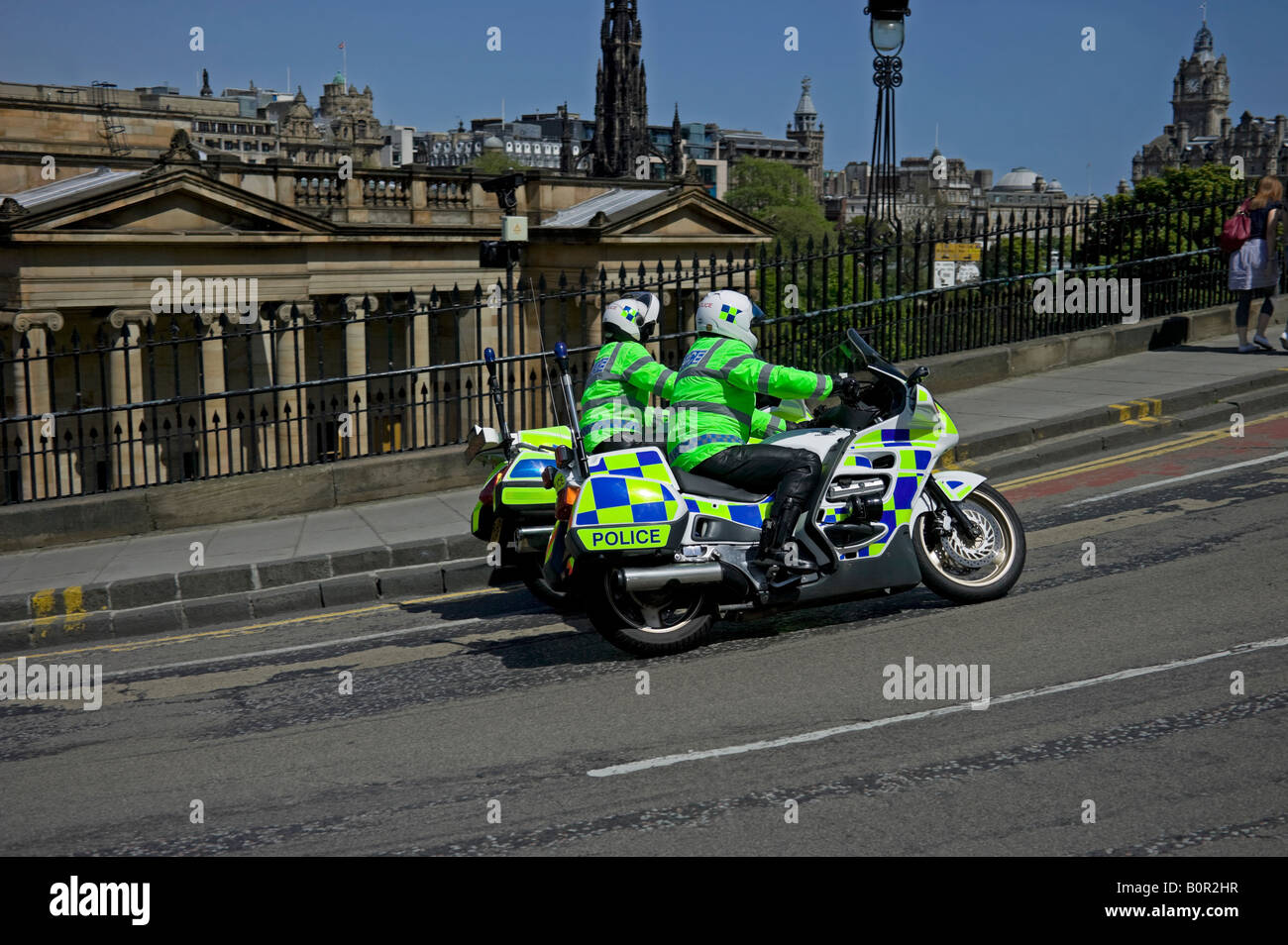 Scottish policemen hi-res stock photography and images - Alamy
