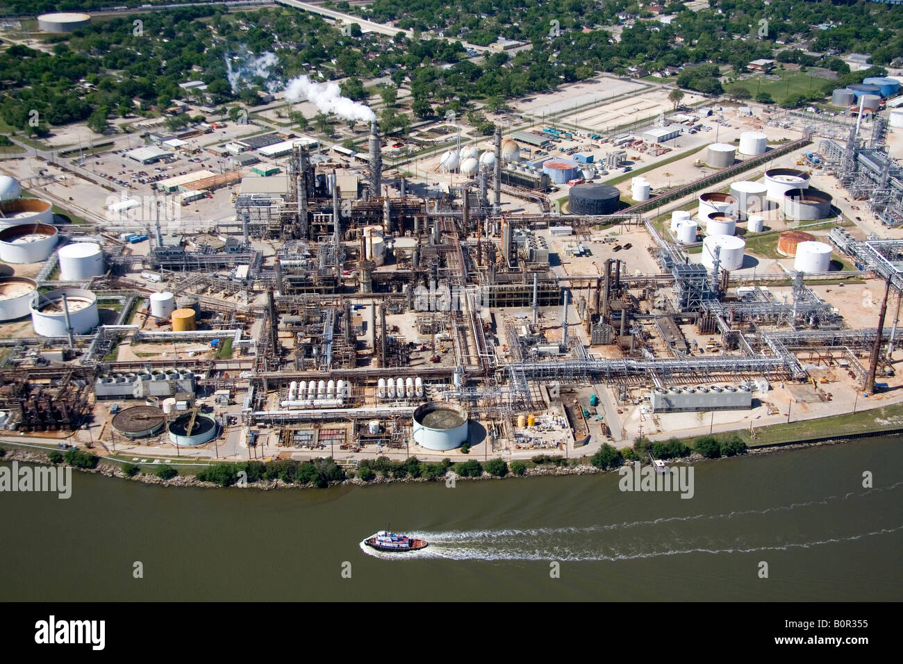 Houston oil refinery hi-res stock photography and images - Alamy