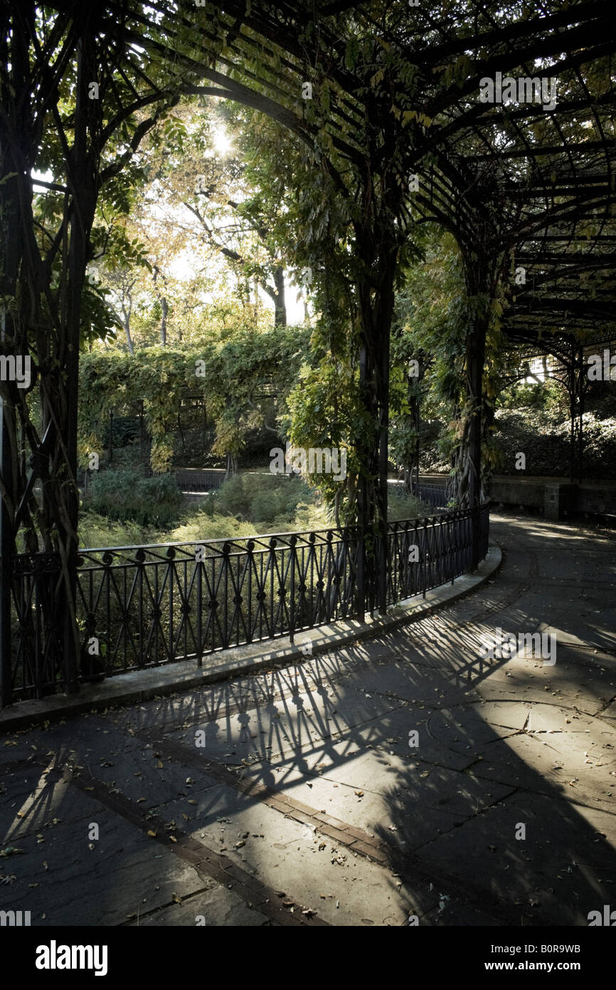 A circular walkway in the Conservatory Garden Central Park New York ...