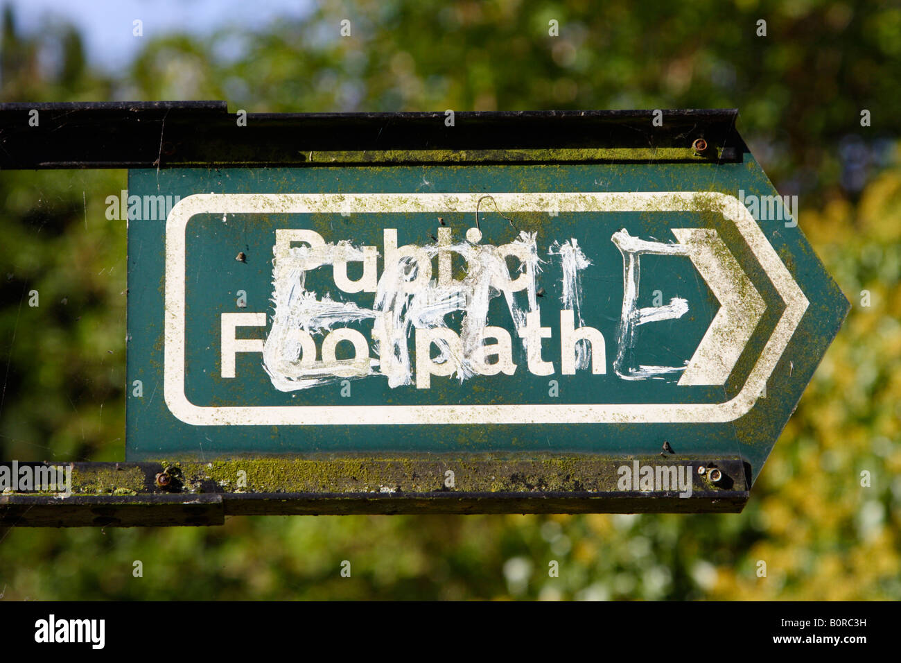 Public defacing hi-res stock photography and images - Alamy