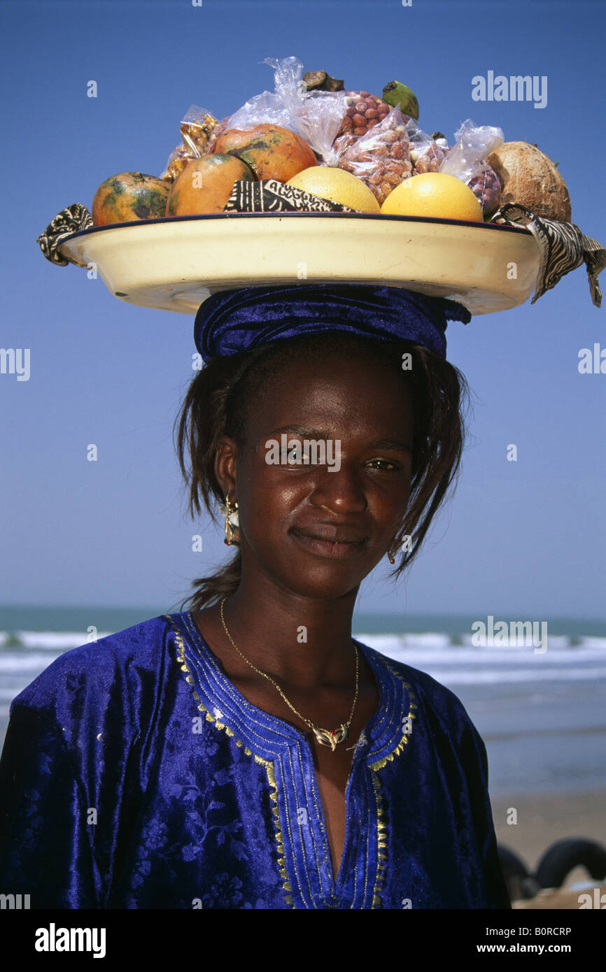 Senegal women portraits hi-res stock photography and images - Alamy
