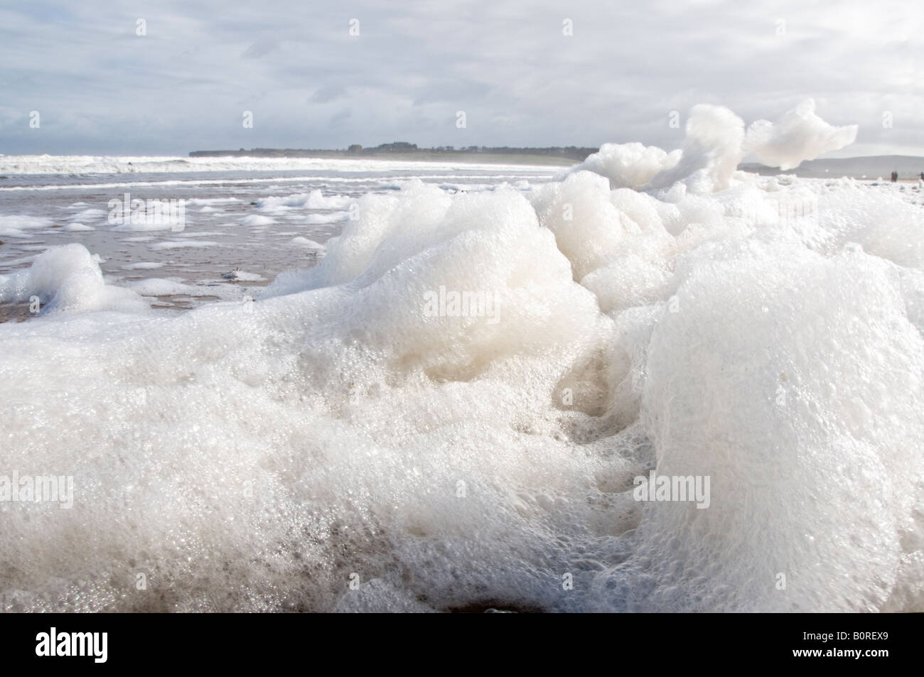 Waves spume hi-res stock photography and images - Alamy