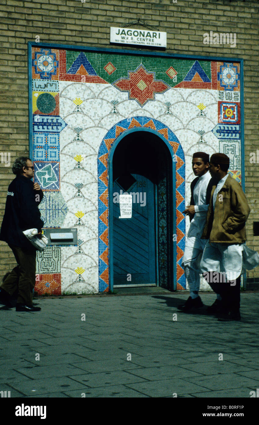 Multicultural London on Whitechapel Road Stock Photo - Alamy