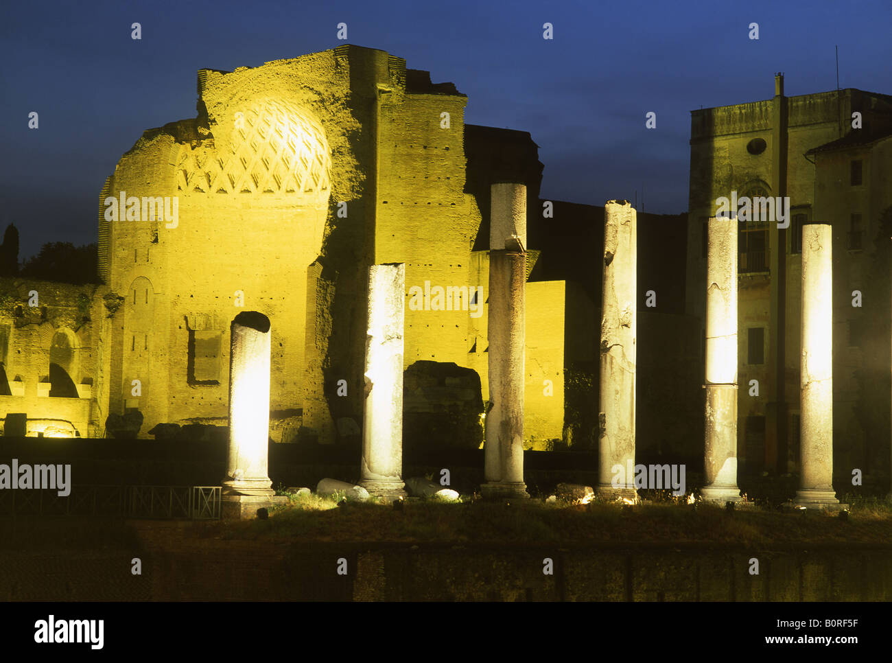 Venus rome temple hi-res stock photography and images - Alamy