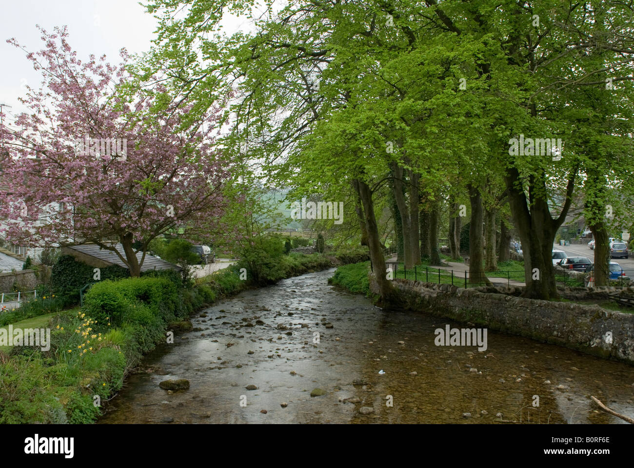 Malham bridge hi-res stock photography and images - Alamy