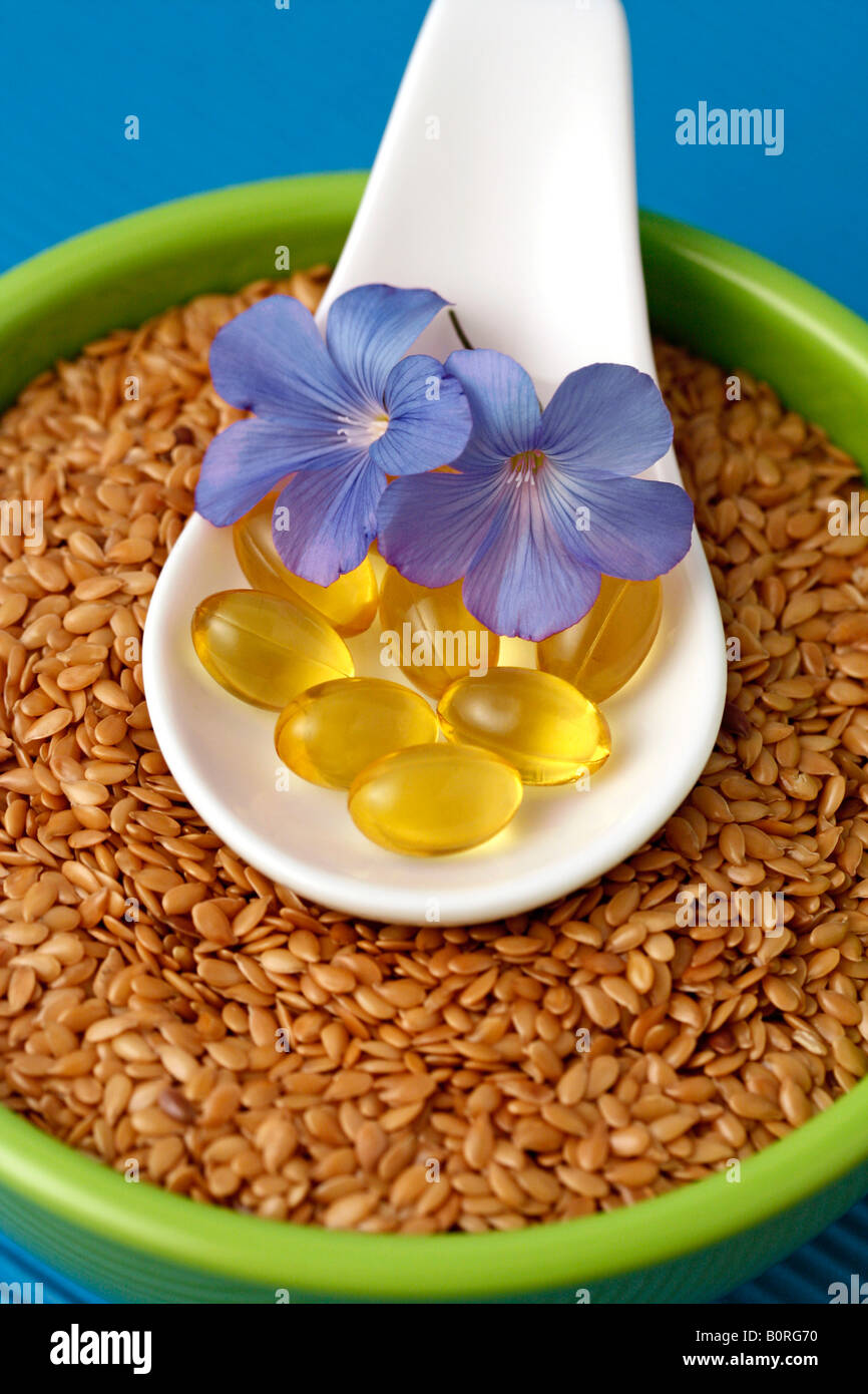 Linseed oil capsules Stock Photo - Alamy