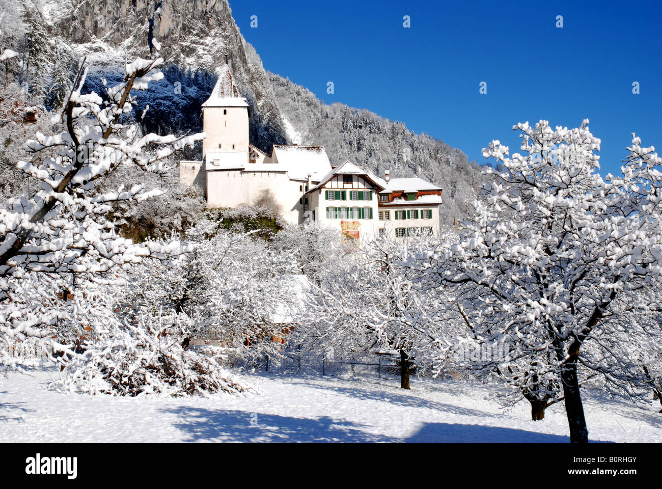 Wimmis castle hi-res stock photography and images - Alamy