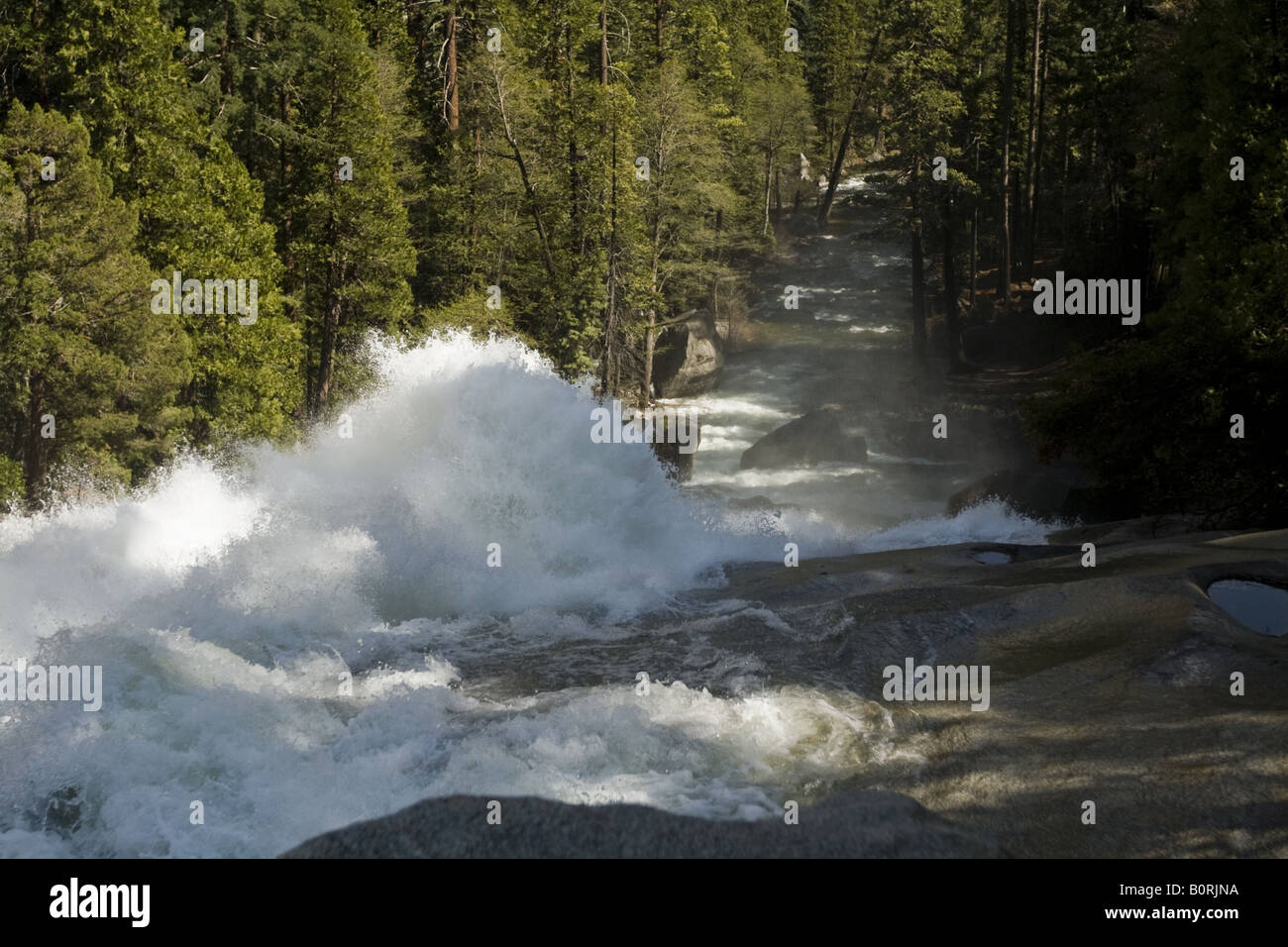 Kings canyon national park mist falls hi-res stock photography and ...